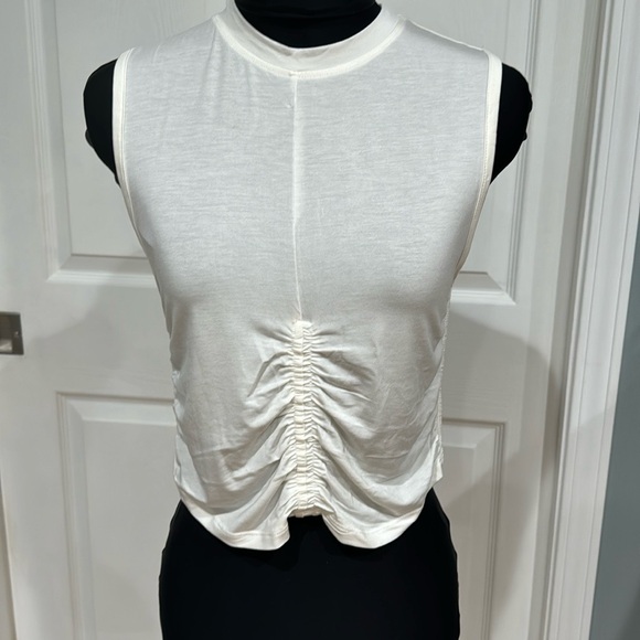 Mono B | Tops | New White Mono B Workout Top Size Medium | Poshmark
